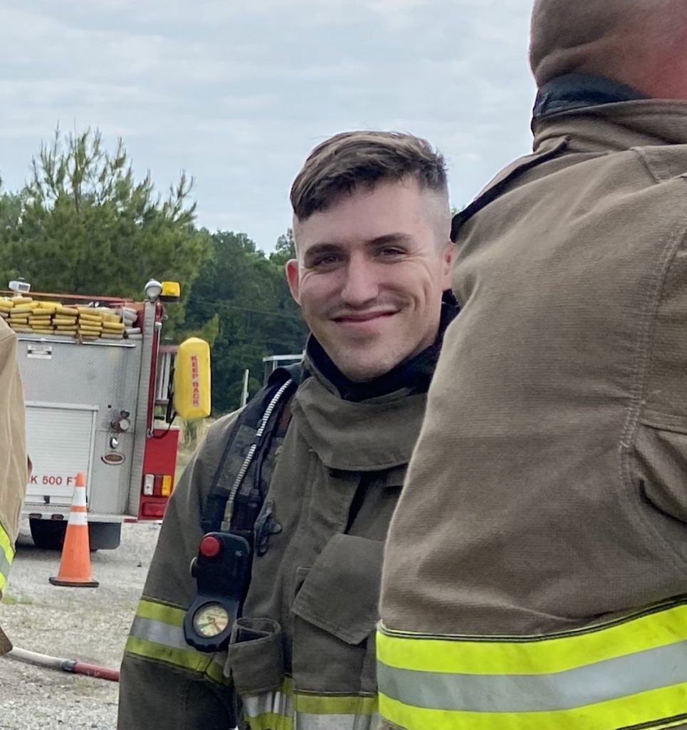 A Firefighter Saving Lives even in Death - Who's On The Move