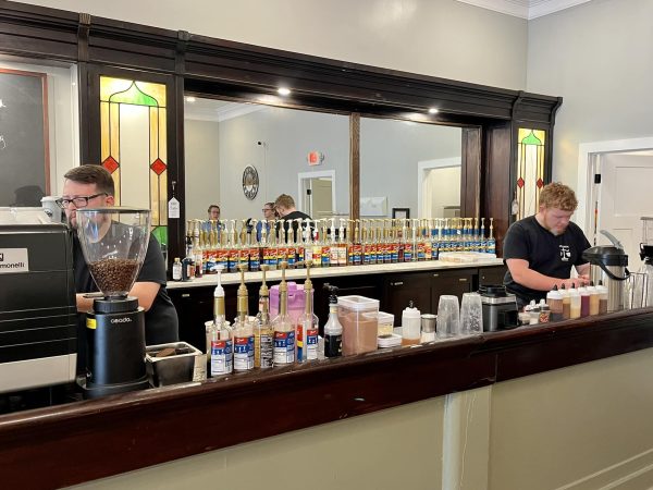 Courthouse Coffee Celebrates Recent Opening with Ribbon Cutting - Who's ...