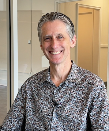 Entrepreneur Minute - Dean Schuster, truematter - Who's On The Move