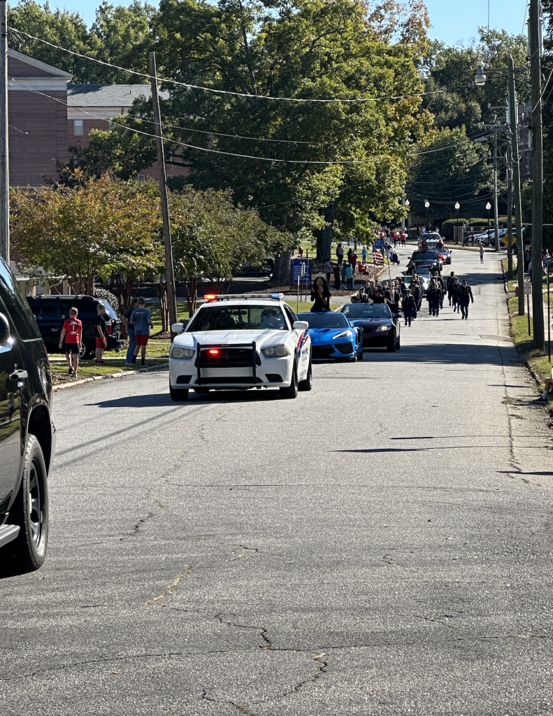 Clinton Homecoming Parade Kicked off Big Night for Red Devils - Who's ...