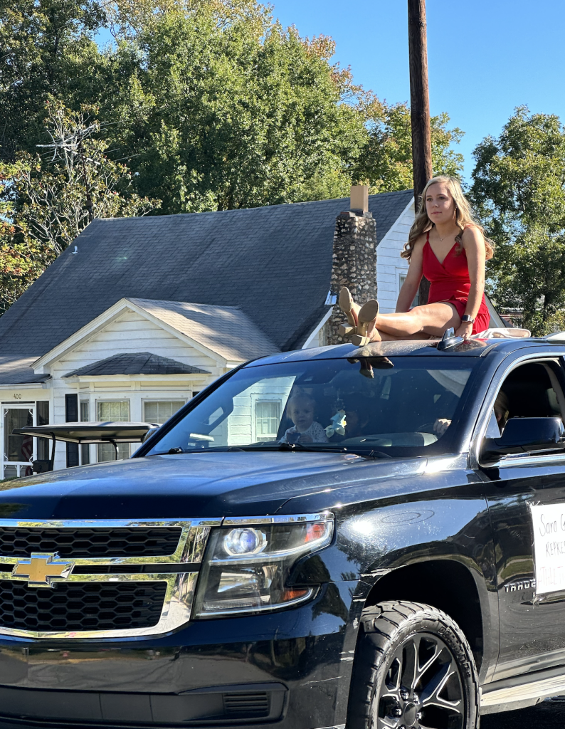 Clinton Homecoming Parade Kicked off Big Night for Red Devils - Who's ...