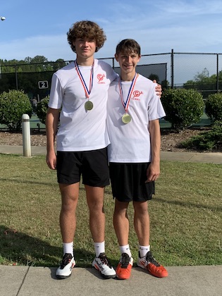 Two Clinton High Tennis Players Qualify for All-State - Who's On The Move