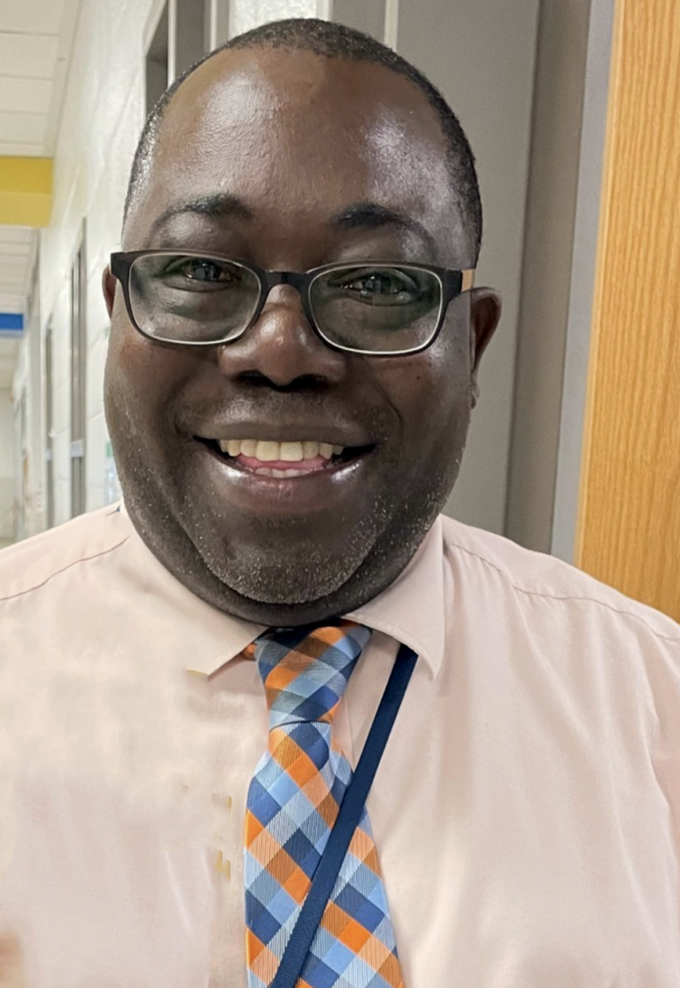 CCSD names accomplished leader Sheldon Bloomfield as principal of James ...