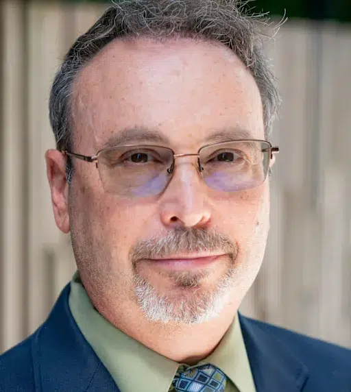 Financial literacy teacher at Lucy Beckman Recognized by national ...